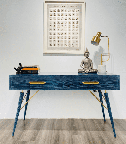 Luxe Wall Console: The Perfect Decor for any Space