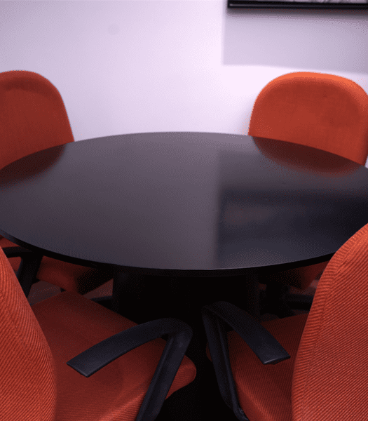 Vantage Table with Reflect Chair: Improve Your Space